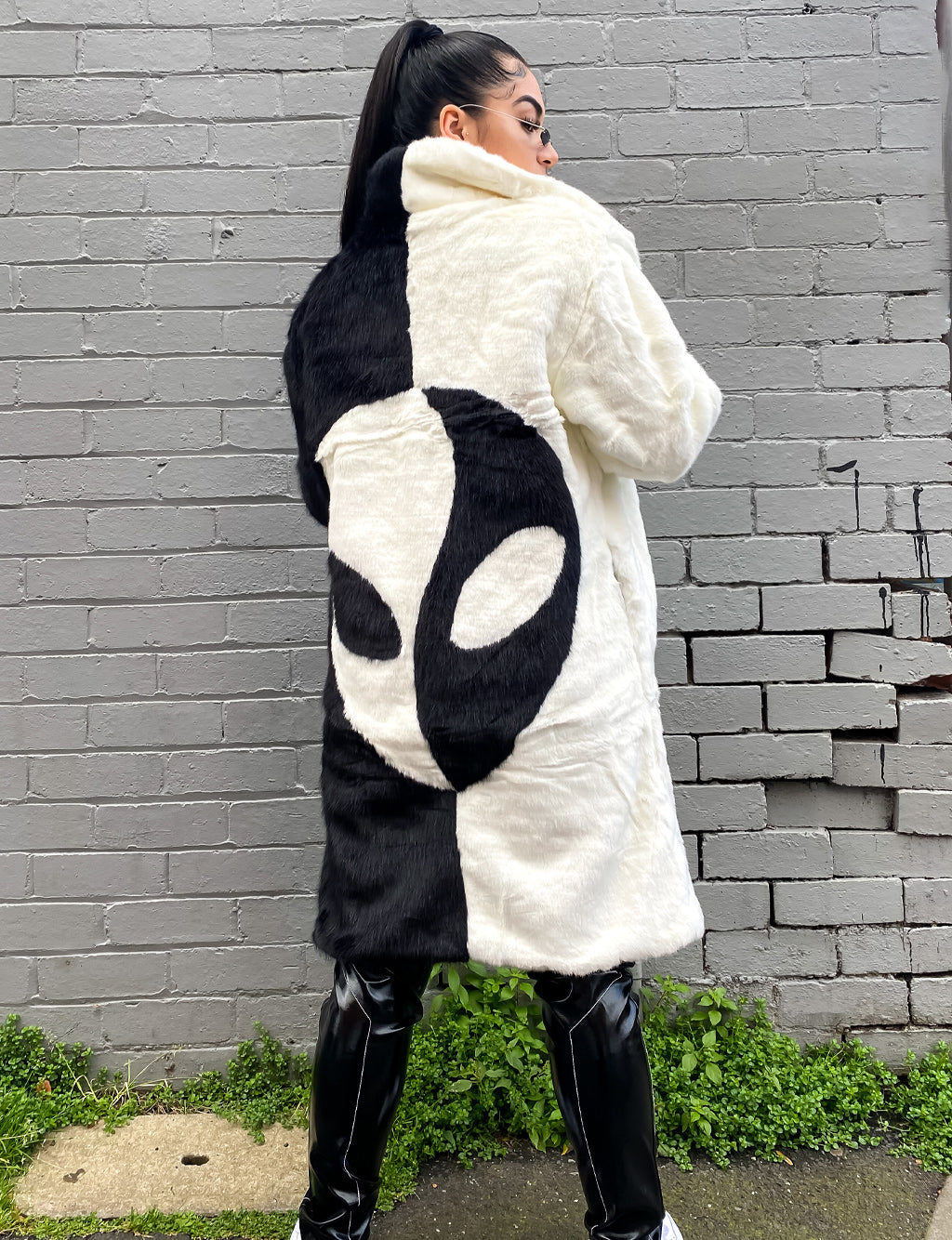 *EXCLUSIVE COLLAB* ALIENS EXIST FAUX FUR JACKET MADE 4 U – TIBBS & BONES