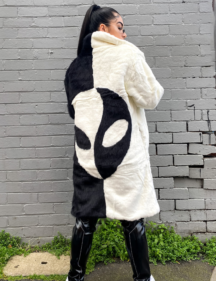 *EXCLUSIVE COLLAB* ALIENS EXIST FAUX FUR JACKET MADE 4 U – TIBBS & BONES